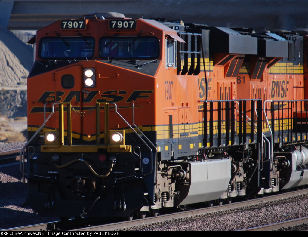 BNSF 7907 Leads a westbound Z-Train as the engineer blows the Air Chimes horn at me :))).